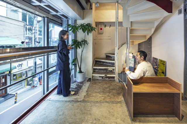 スタンドうみねこSiB100 | YAP.Inc